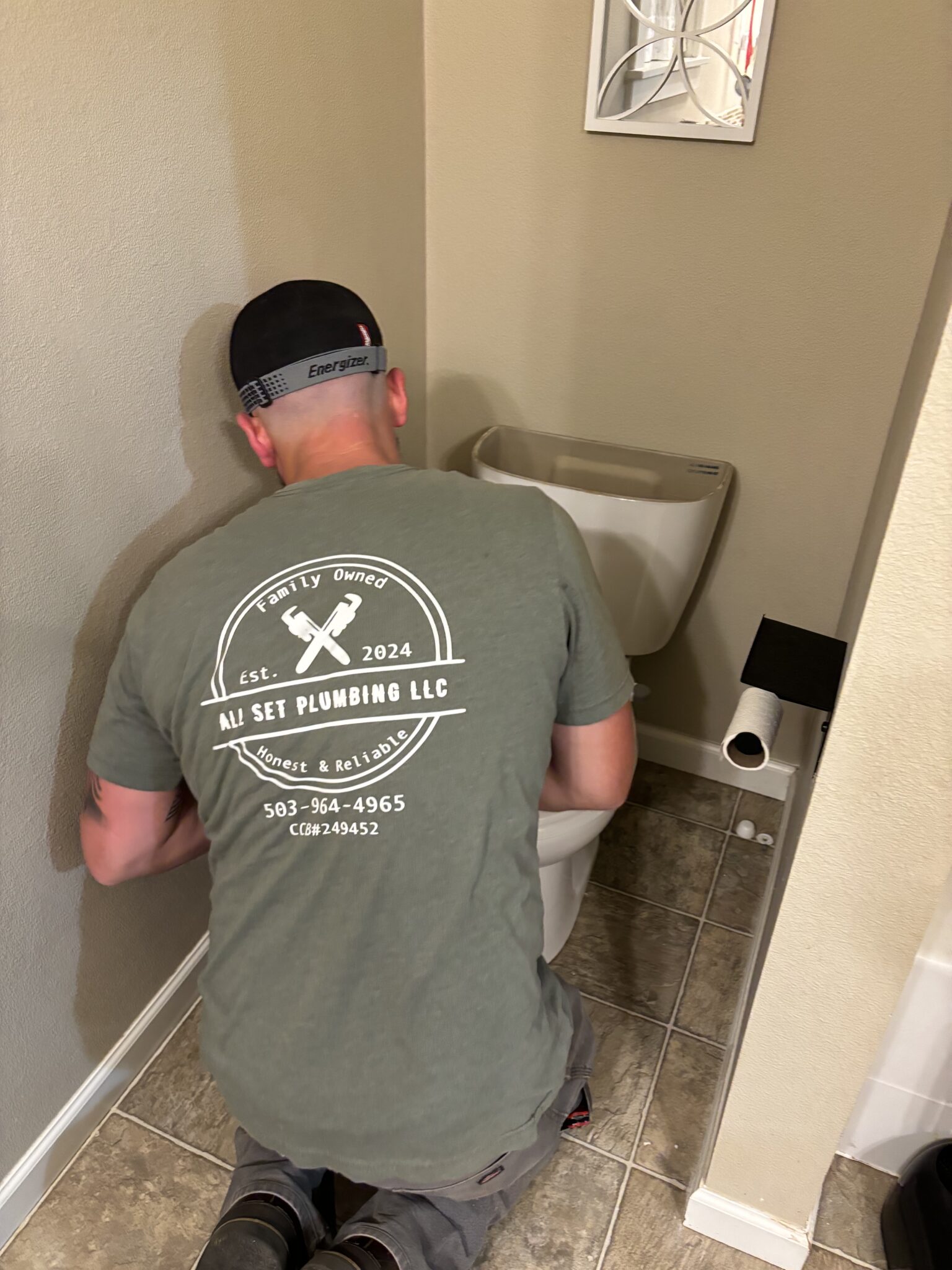 Toilet Installation & Repair in Hubbard, OR